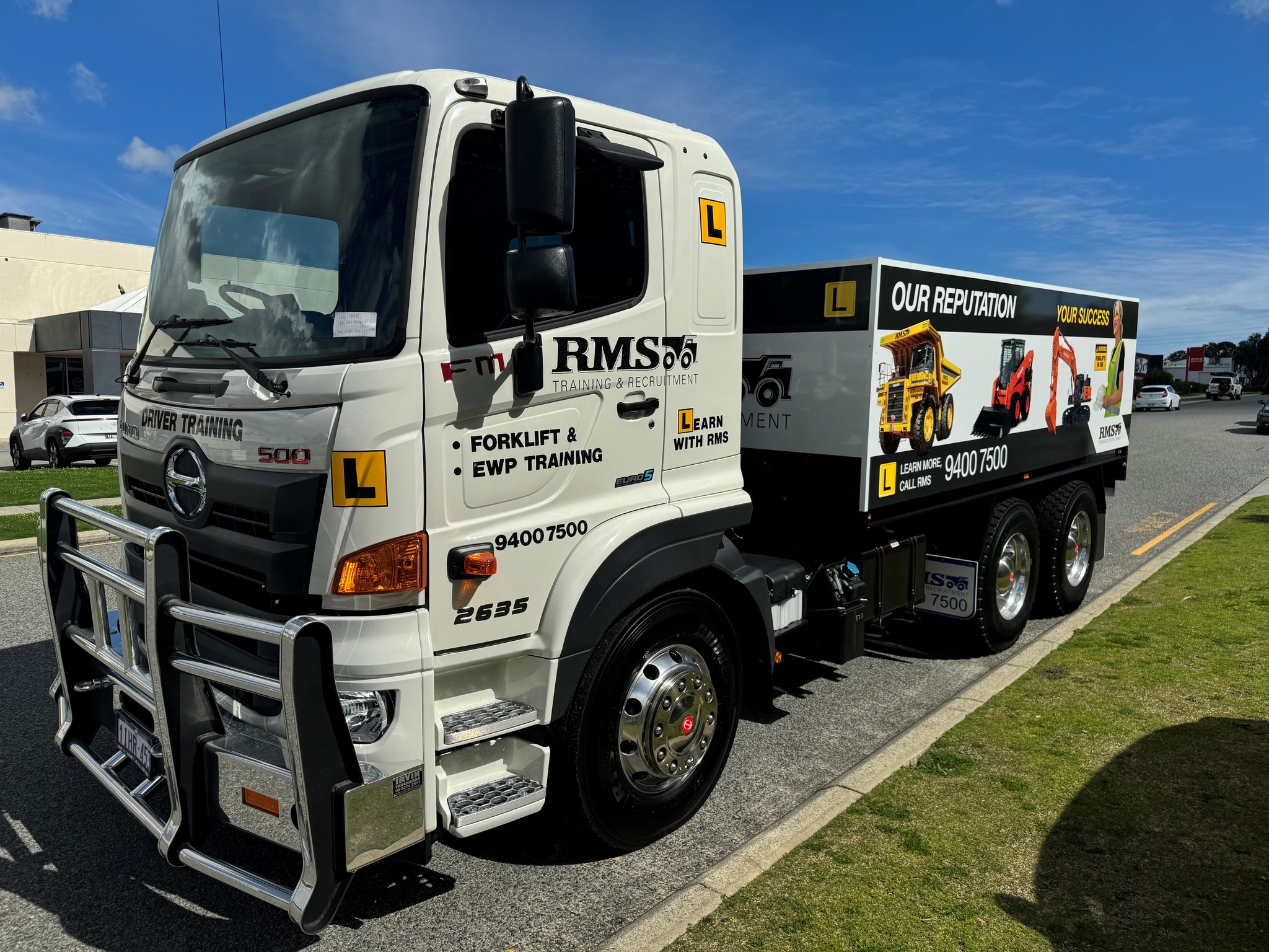 HR Driver Training Licence Perth (Automatic) |RMS Training